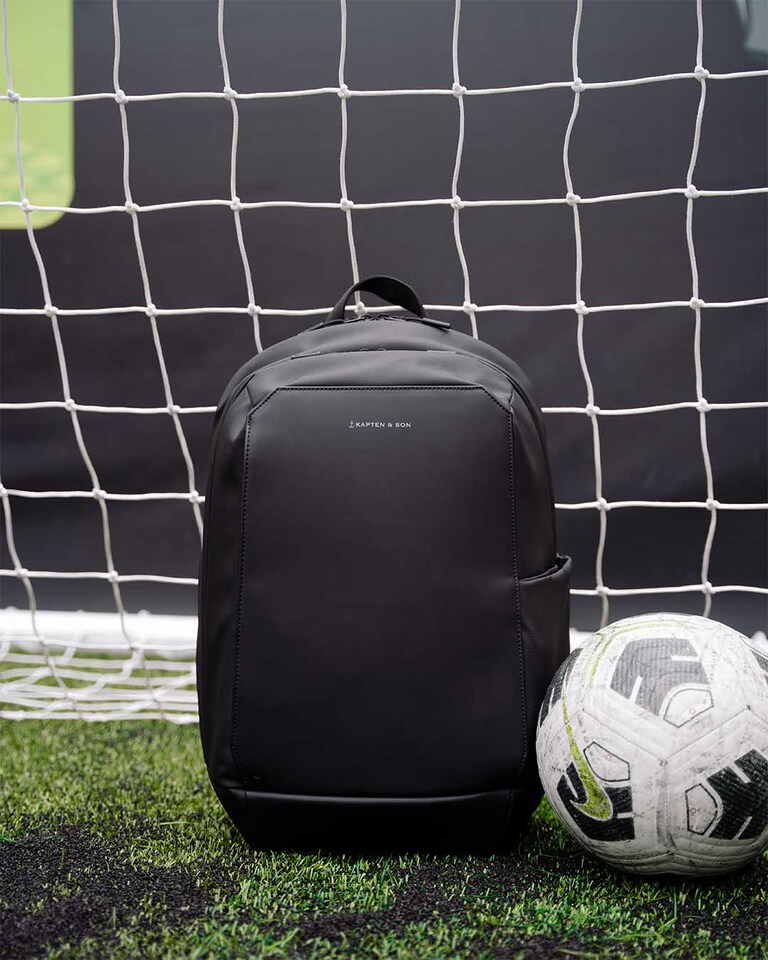 Oslo All Black – Backpacks | Kapten & Son | Kapten & Son